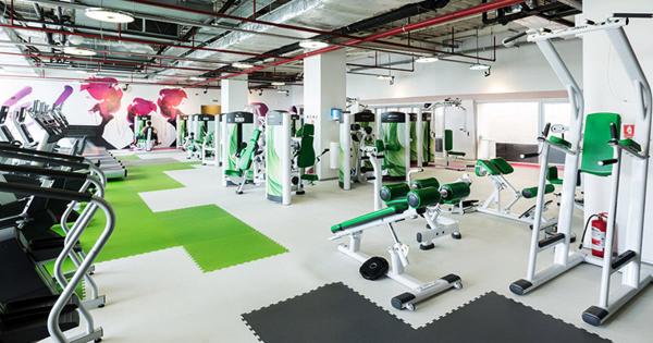 World Class Plaza Romania: orar, servicii, clase
